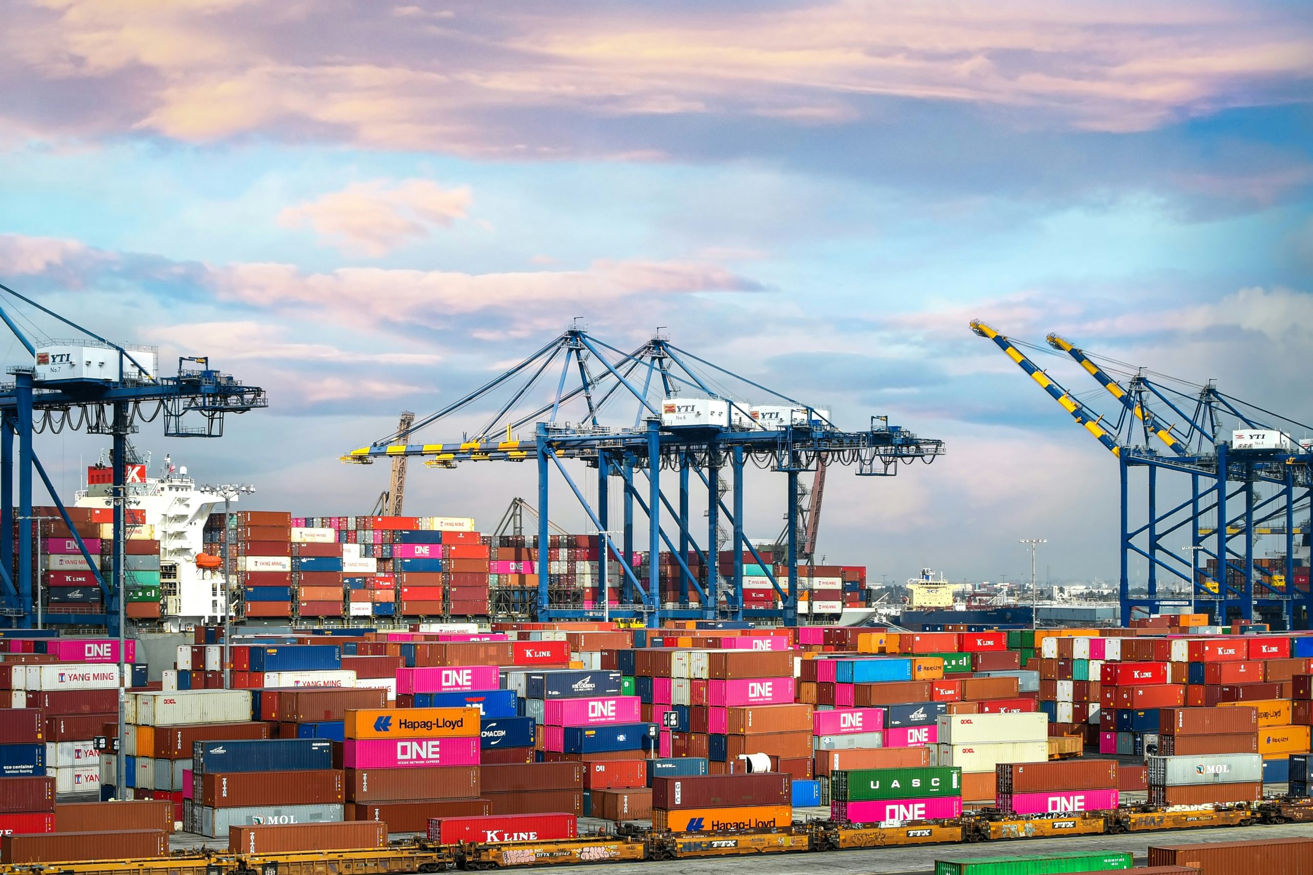 Guide to Weight Regulations for Shipping Containers: Navigating the ...